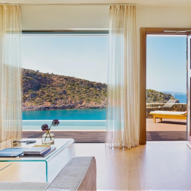 Στη Κρήτη το πιο ακριβό παραθαλάσσιο Airbnb της ΕΕ - Tiny Homes Crete